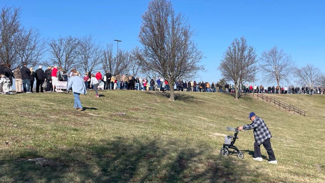 Hundreds gathered for the Missouri GOP presidential caucus | ksdk.com