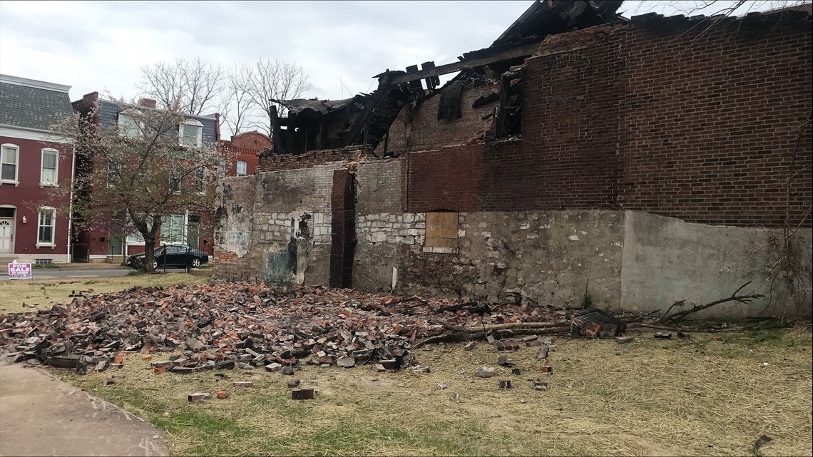 Abandoned building collapse in south St. Louis on Missouri Avenue ...