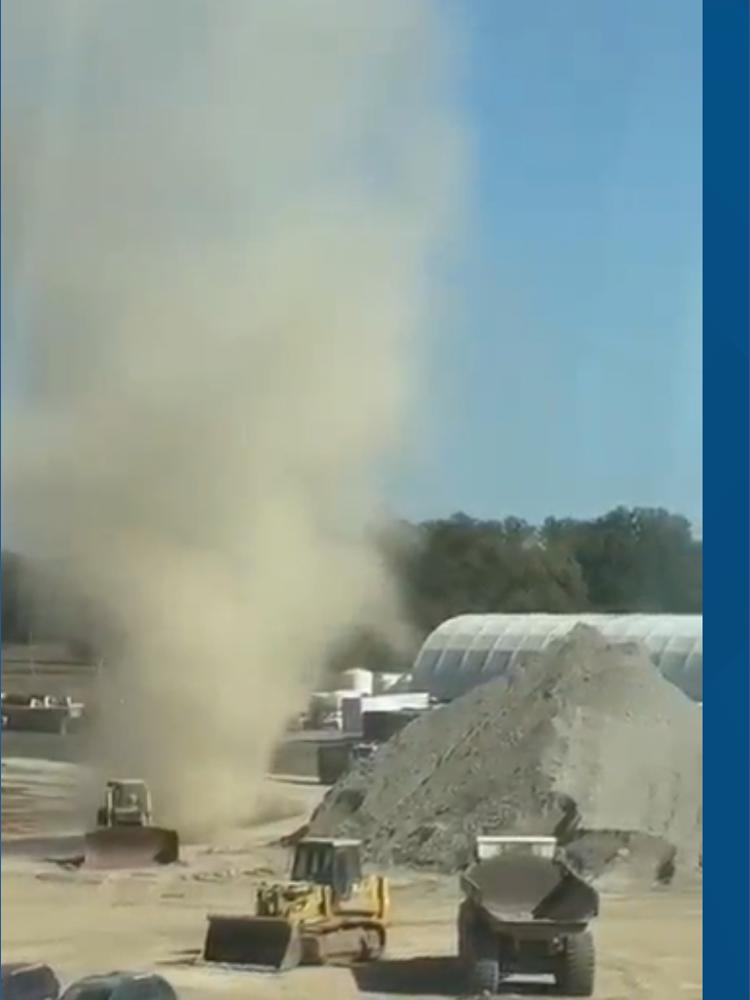 Giant dust devil filmed at north St. Louis County site | ksdk.com