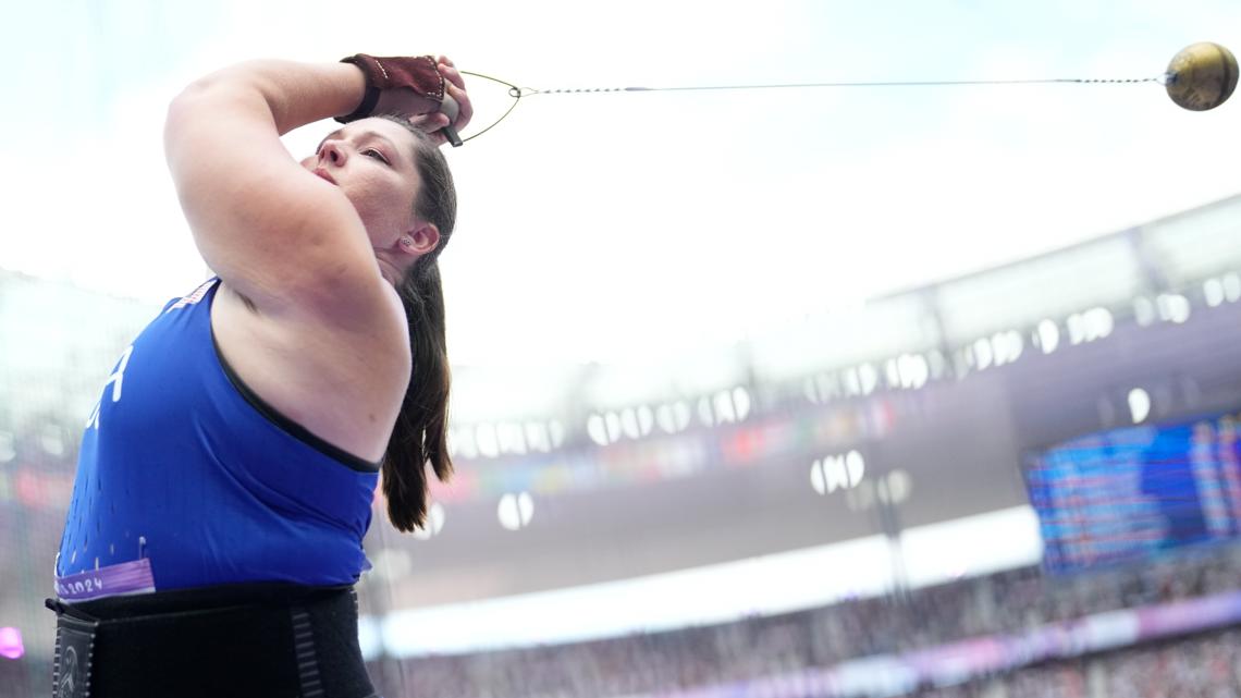 Deanna Price advances to finals with her parents in the stands | ksdk.com