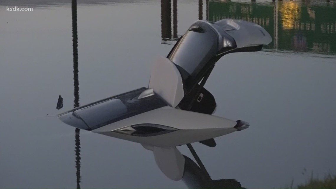 How to escape a submerged car, as told by experts | ksdk.com