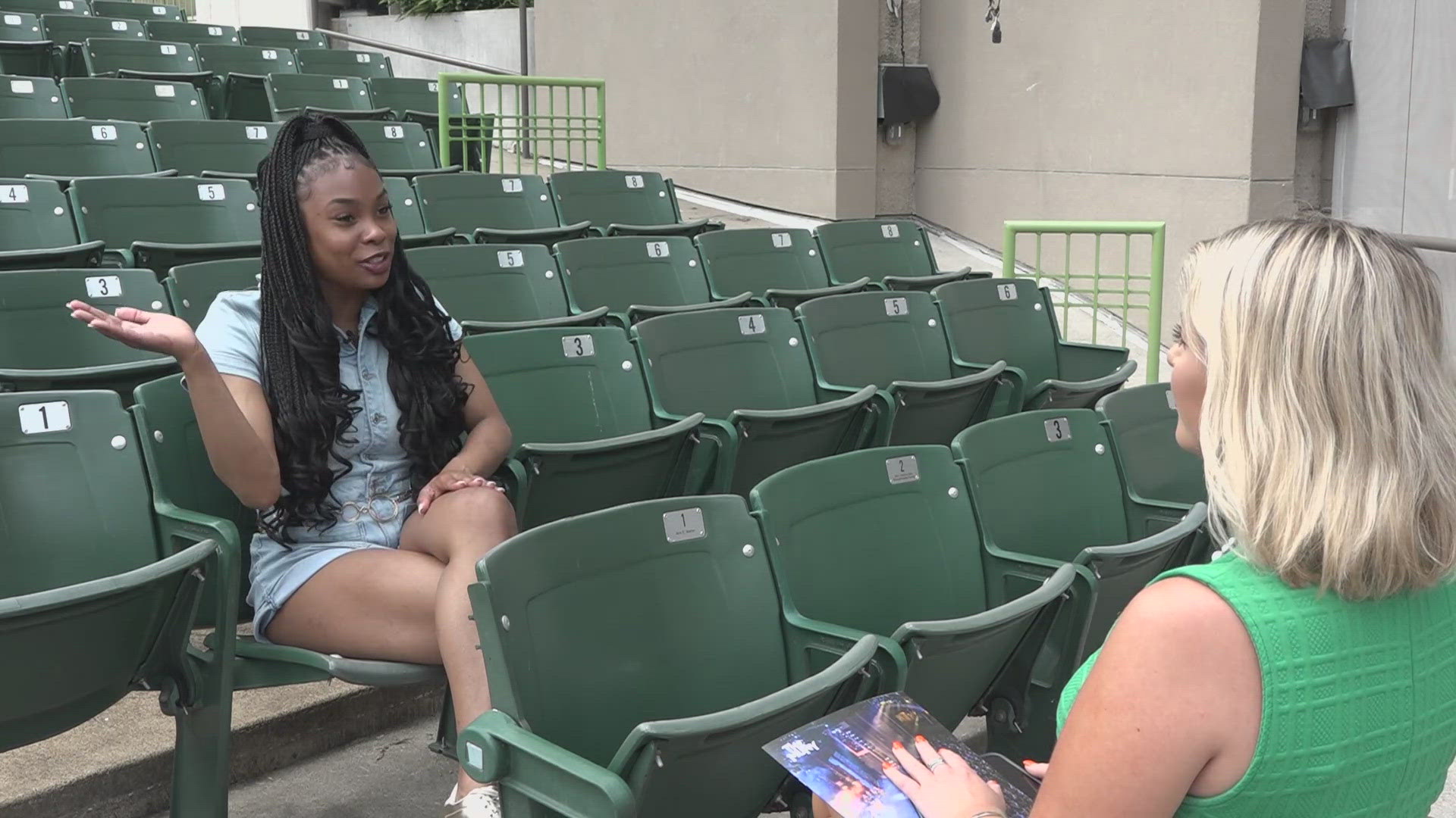 Full-circle moment: St. Louis' Kennedy Holmes returns to The Muny in ...