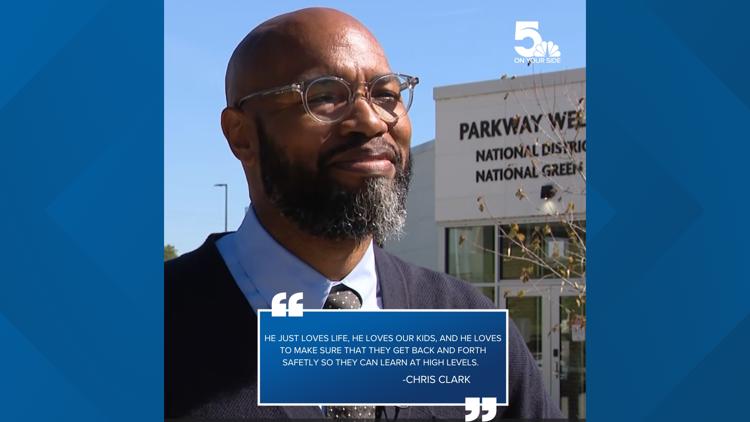 Chesterfield bus driver is music to everyone's ears | ksdk.com