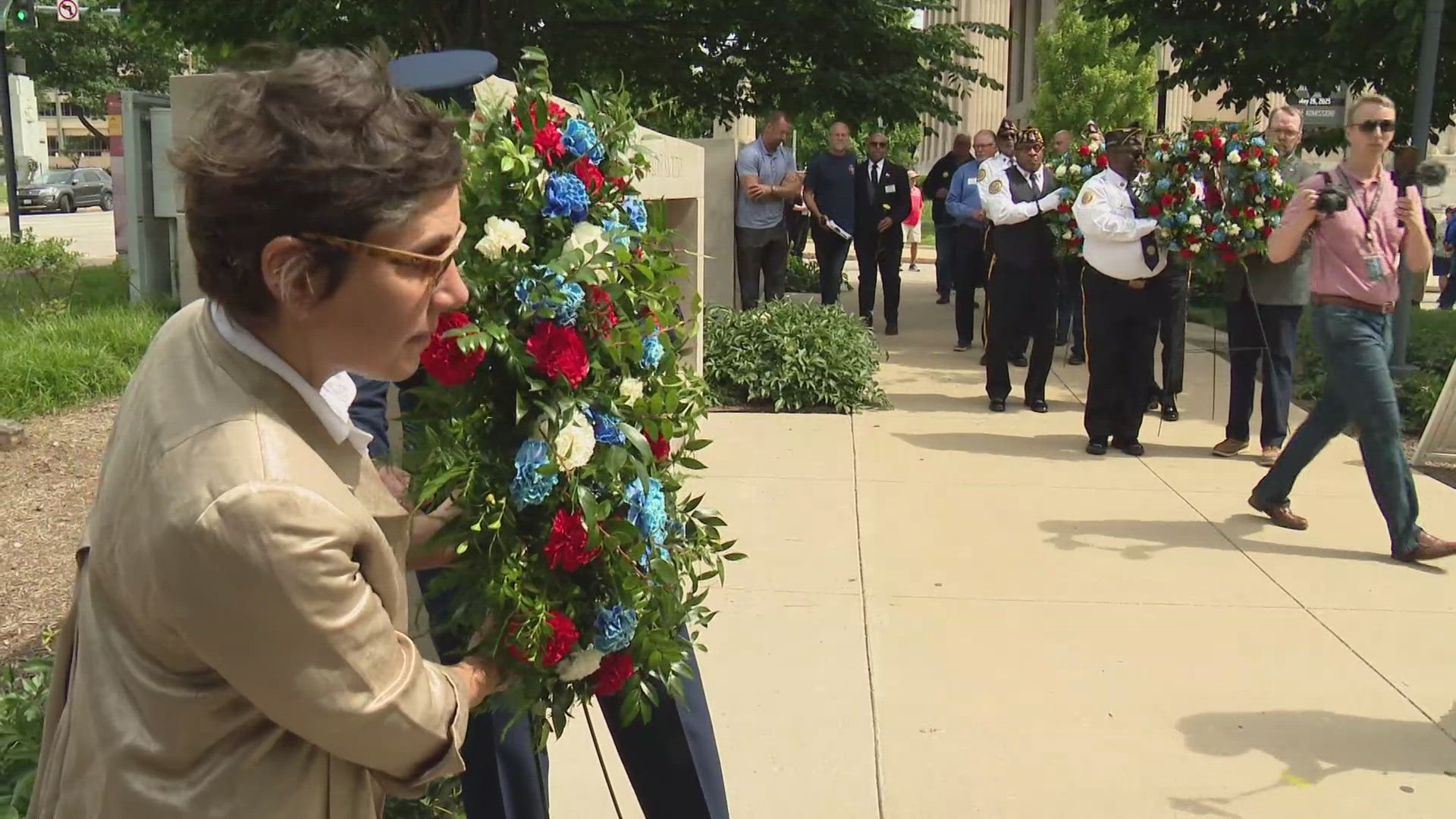 St. Louis area honors fallen soldiers with Memorial Day ceremonies ...