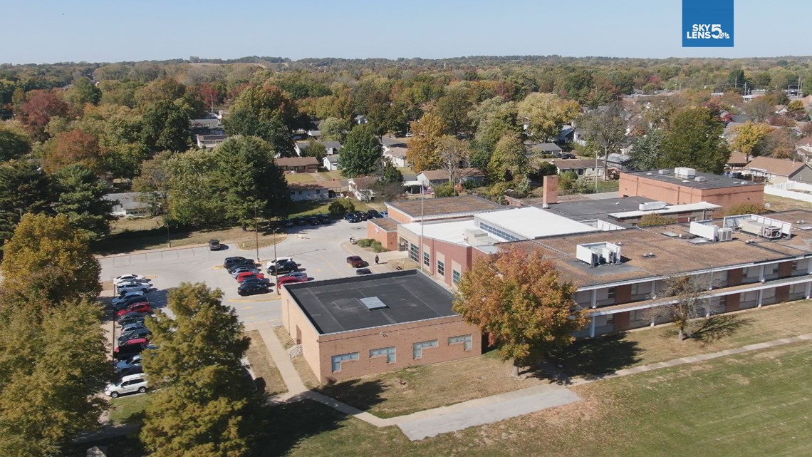 Jana Elementary parents want students to stay together | ksdk.com