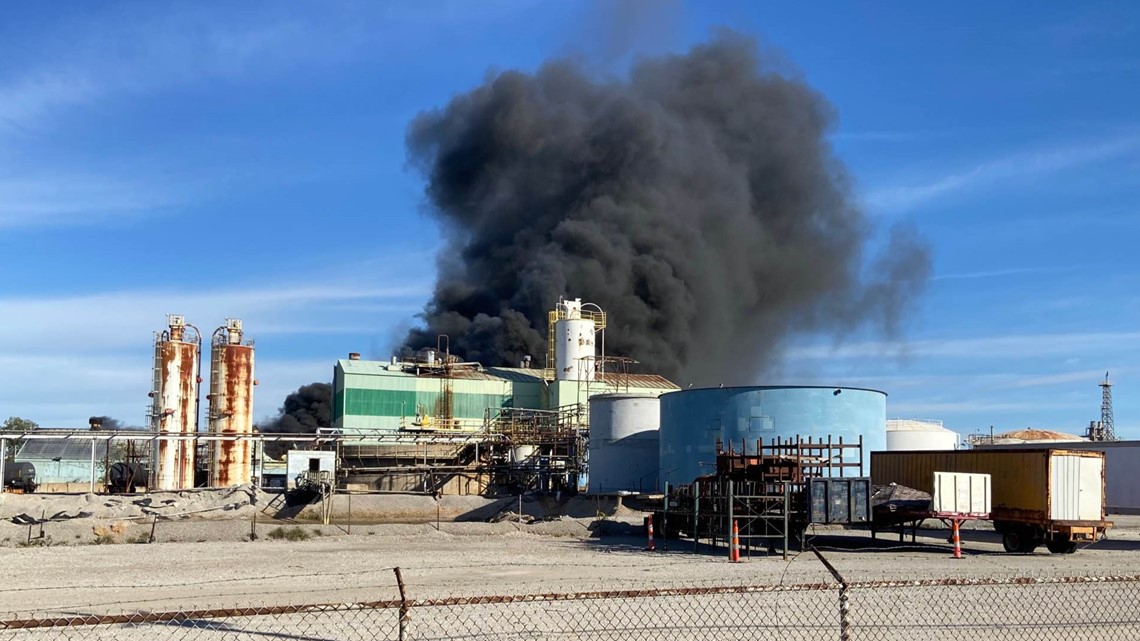 Fire at Sauget industrial park creates large smoke cloud | ksdk.com