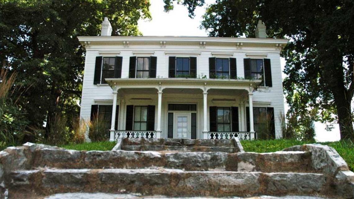 Fire damages historic Lyle Mansion in St. Louis | ksdk.com