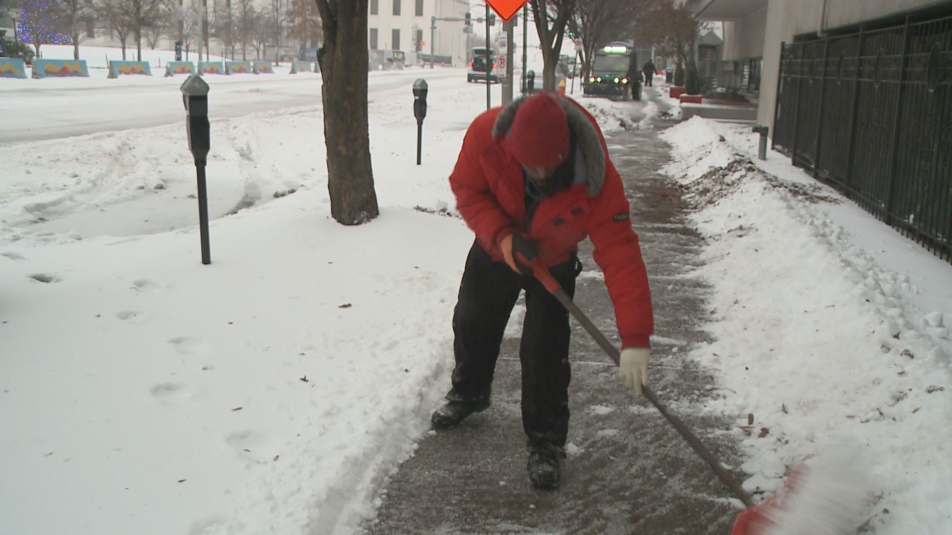 What Missouri and Illinois laws say about liability for snowy sidewalks ...