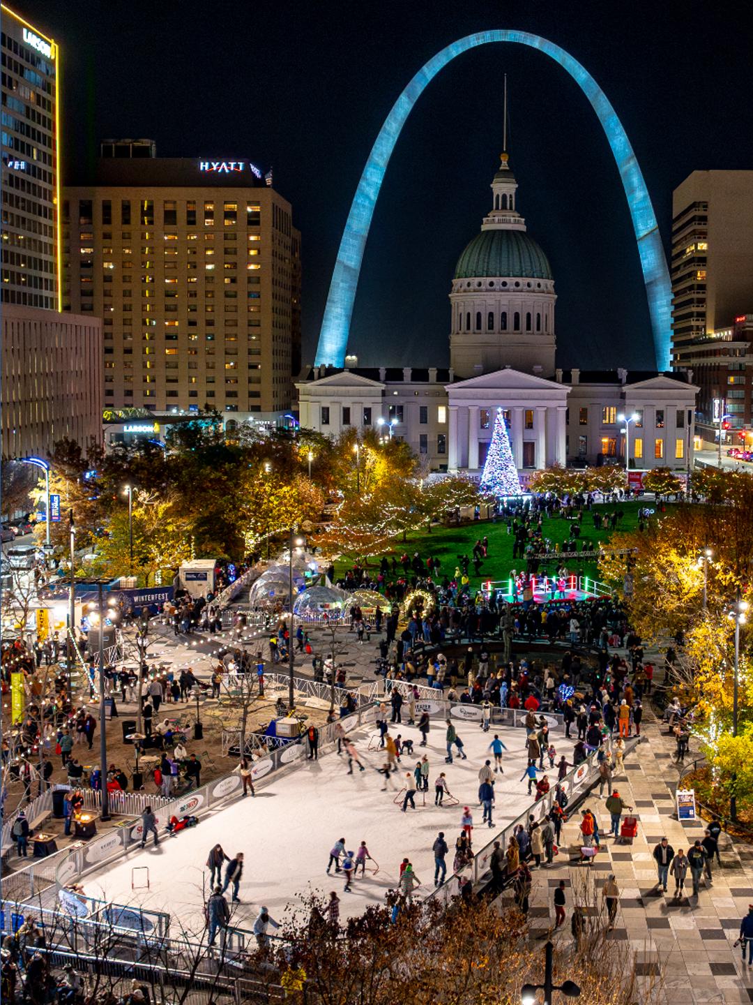 2025 guide to holiday light displays in the St. Louis area | ksdk.com