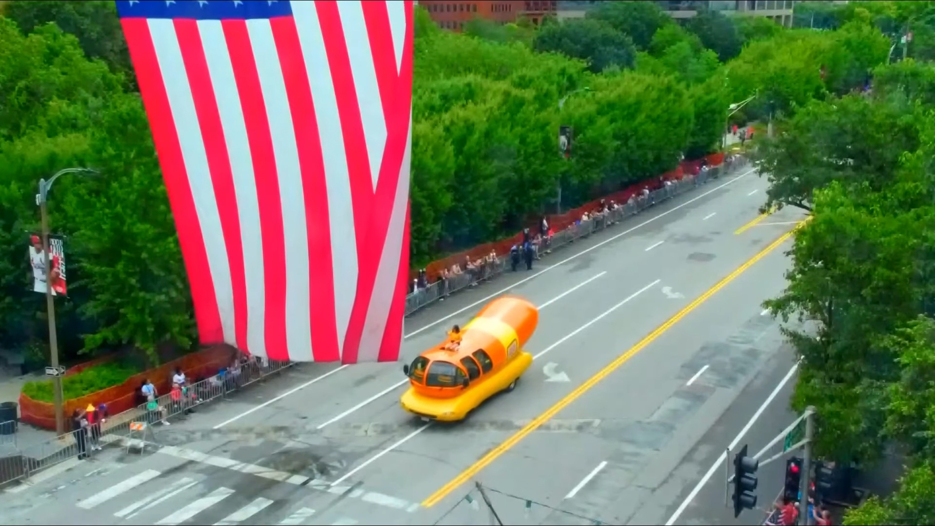 Downtown St. Louis parade kicks off 4th of July | ksdk.com