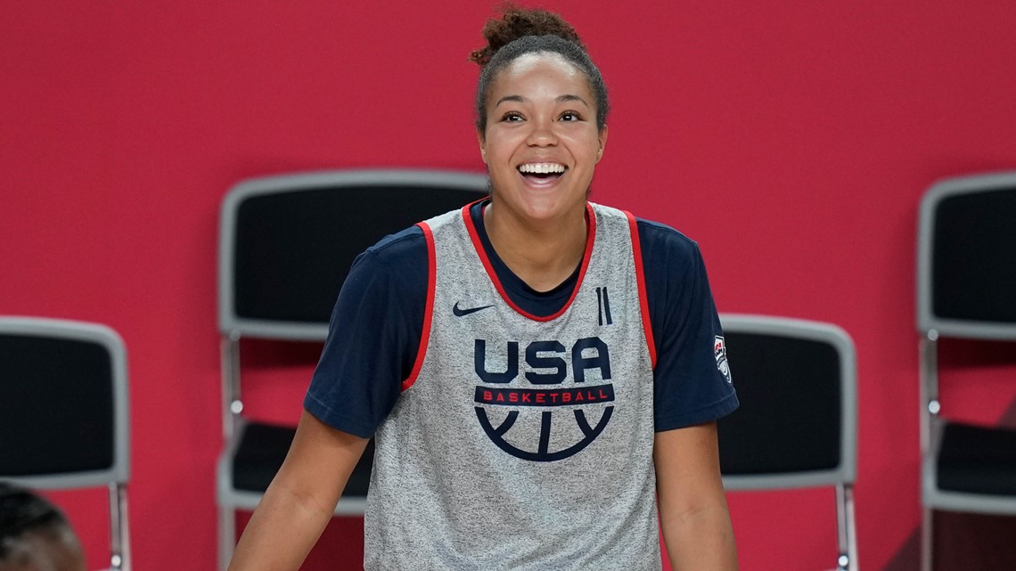 St. Louisan Napheesa Collier wins gold at Olympics | ksdk.com