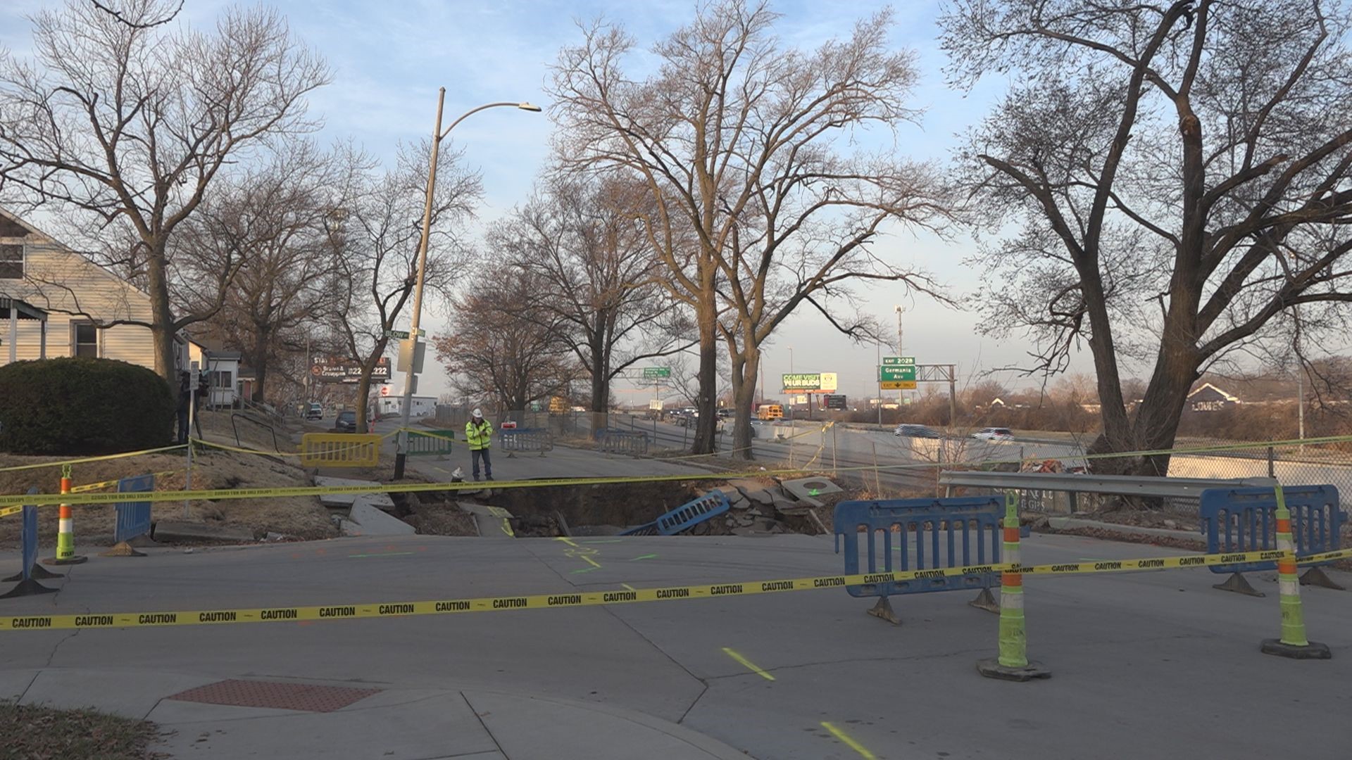 South St. Louis sinkhole causes street collapse | ksdk.com