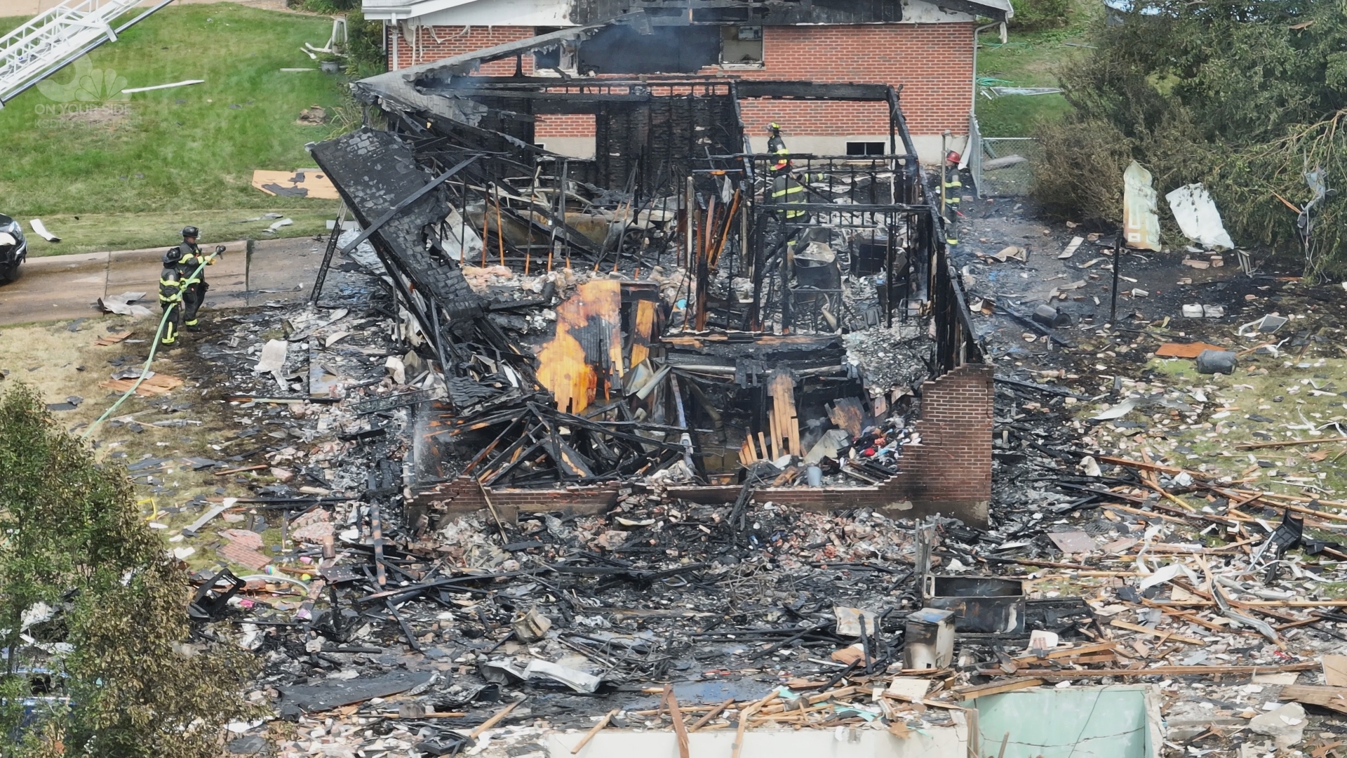 Video shows moment house explodes in St. Louis County | ksdk.com