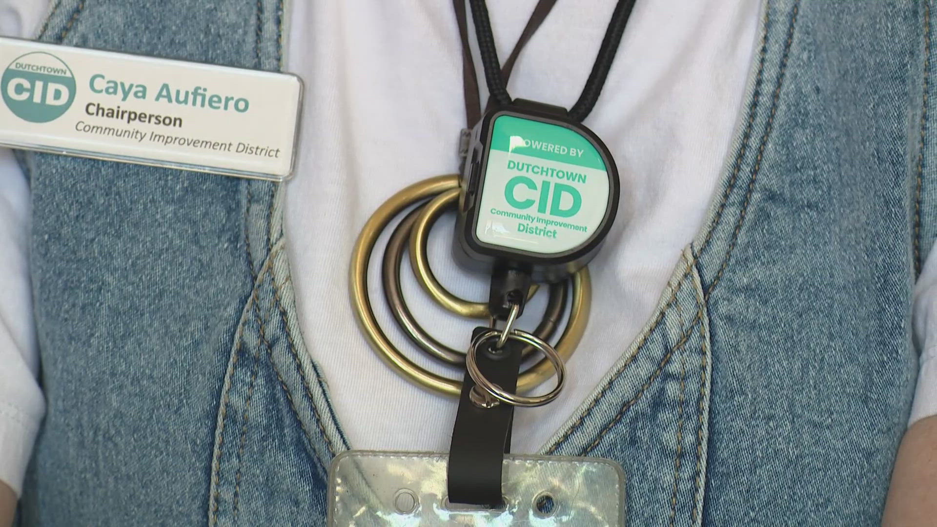 South St. Louis neighborhood piloting new safety badge program | ksdk.com