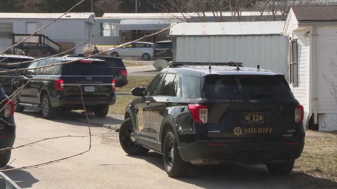 Jefferson County sheriff's deputies shoot, kill suspect Monday | ksdk.com
