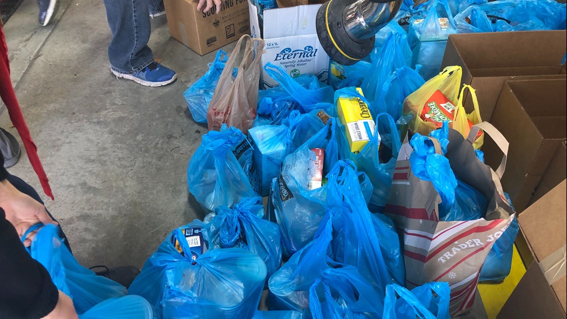 St. Louis Boy Scouts collect donations in Scouting For Food drive ...