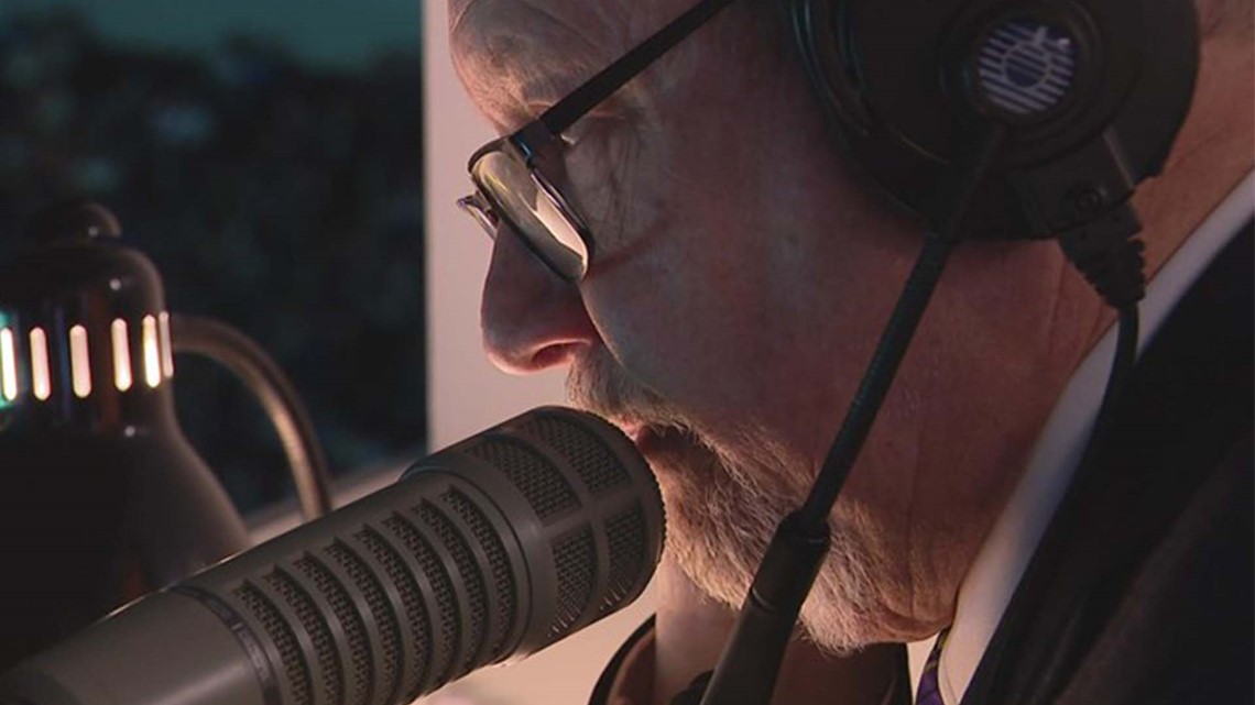 Blues PA announcer Tom Calhoun is on a legendary run | ksdk.com