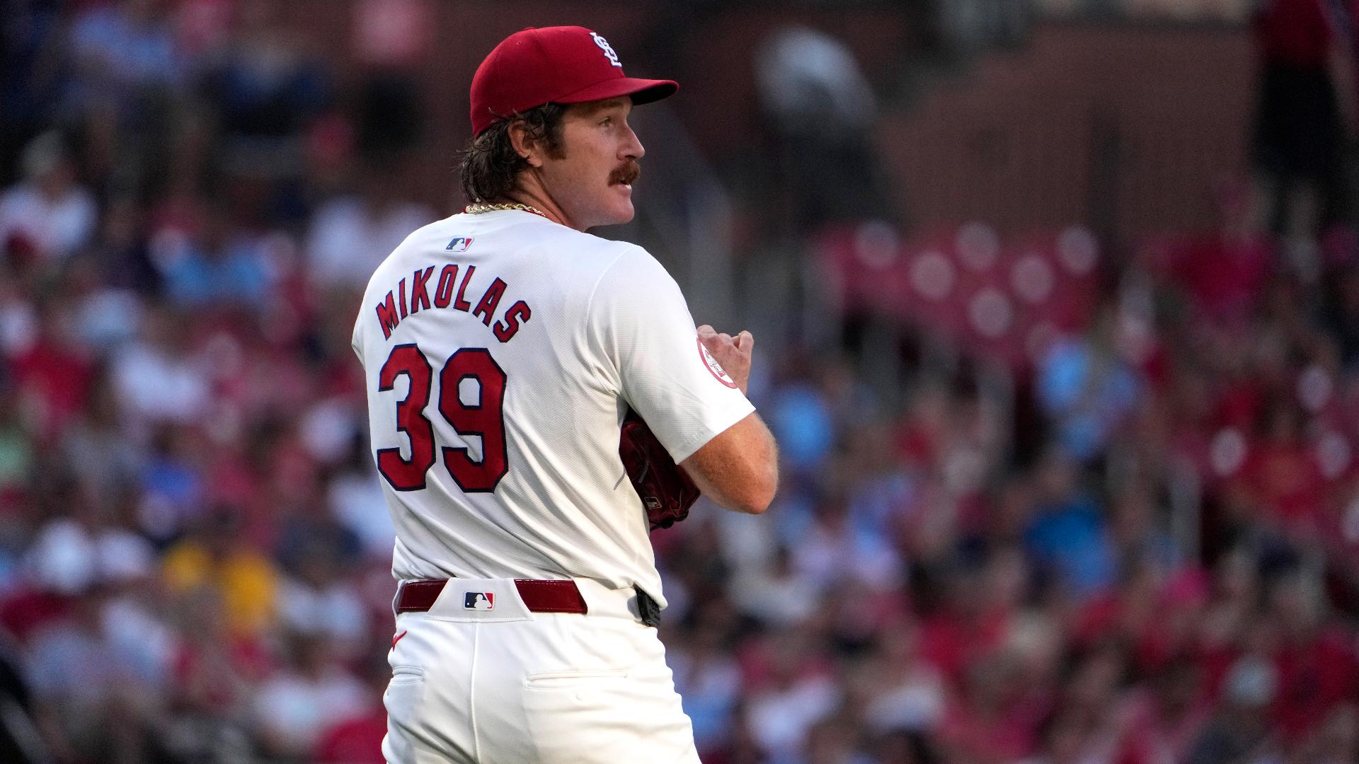 Miles Mikolas' no-hit bid for Cardinals broken up by Pirates | ksdk.com
