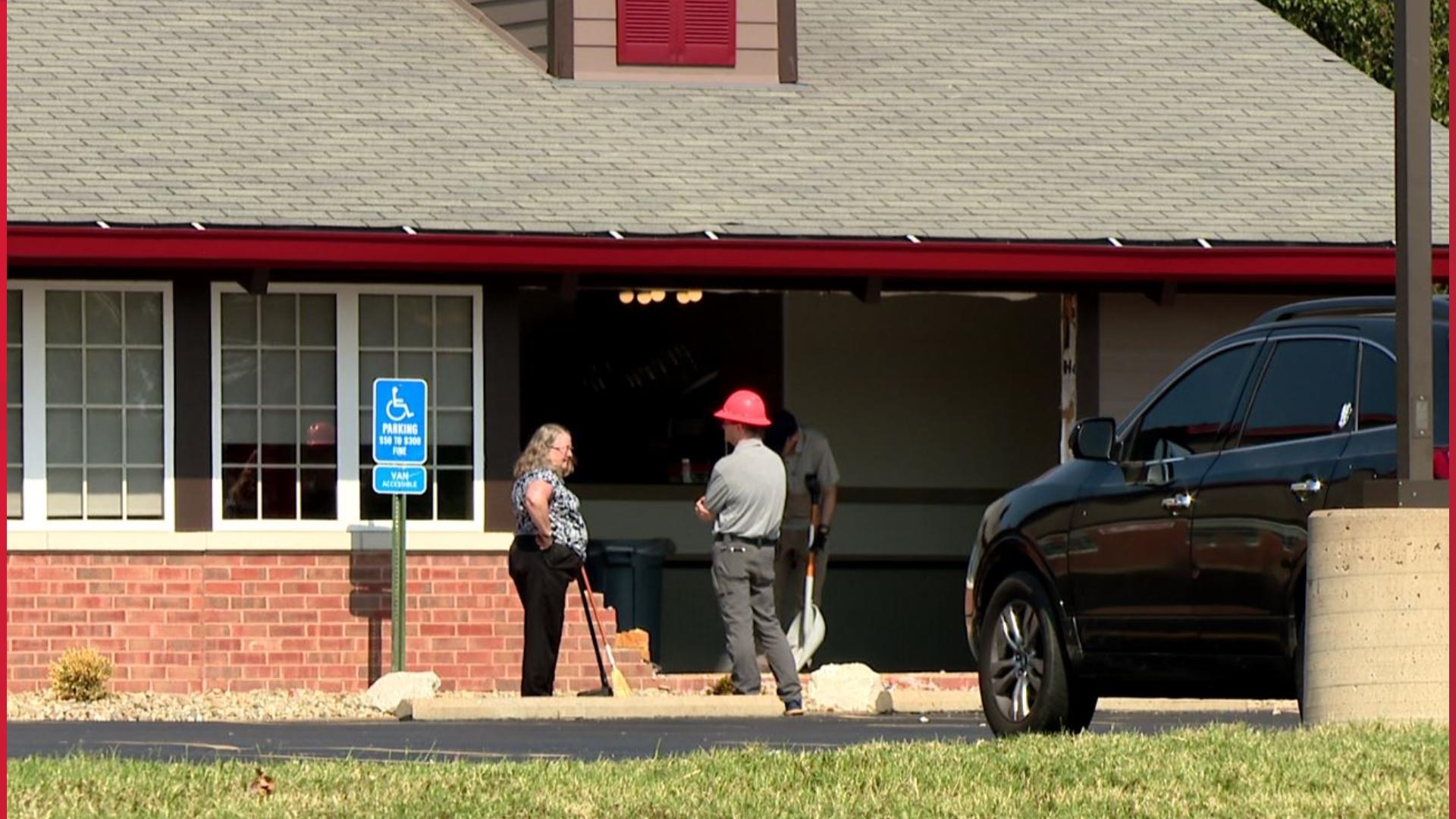 South County Golden Corral crash leaves 4 injured | ksdk.com
