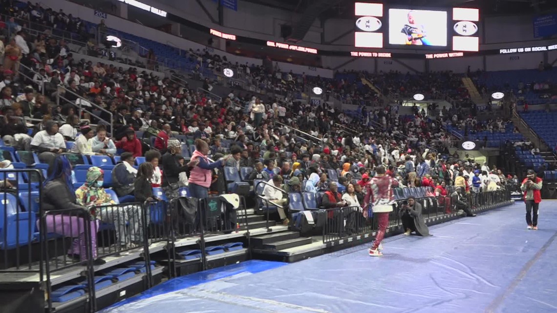 Hundreds of teens educated, motivated during empowerment rally | ksdk.com
