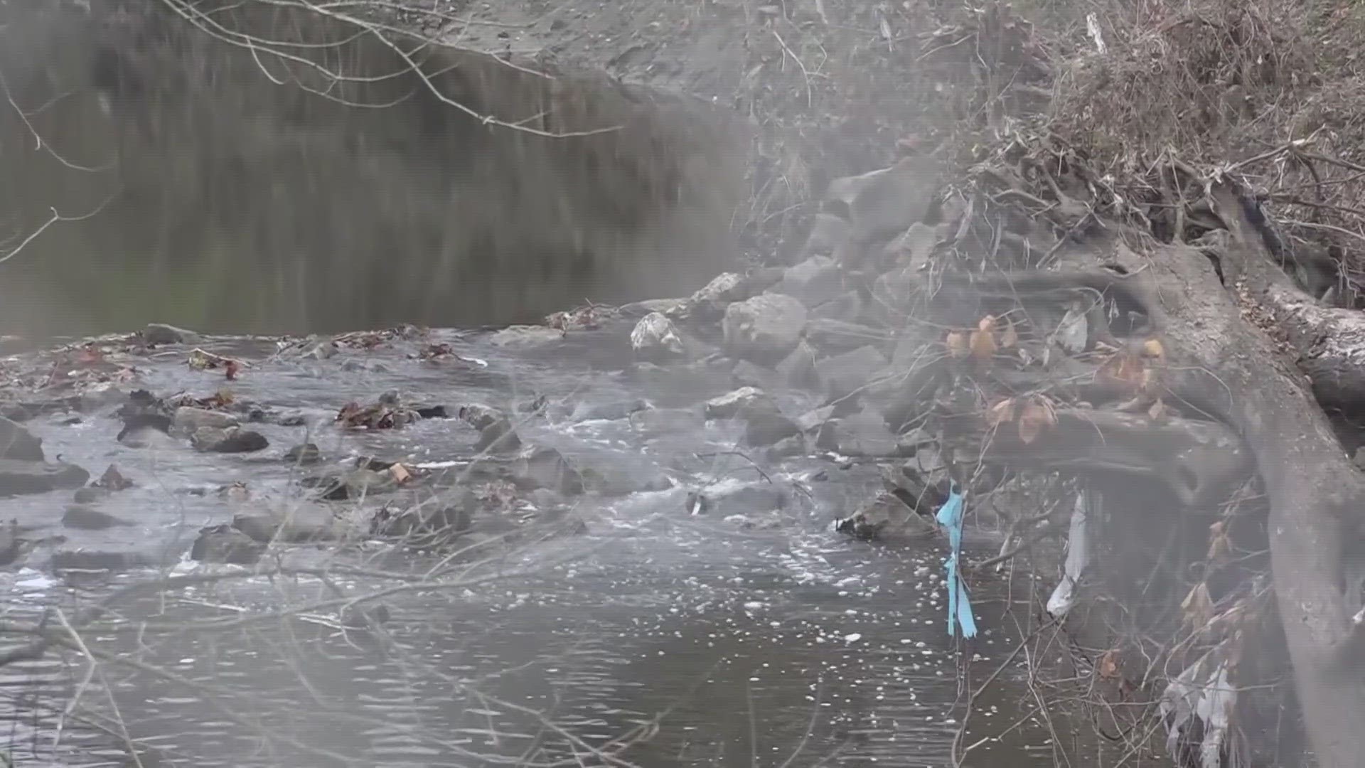 EPA responding to chemical spill that 'likely' reached Coldwater Creek ...