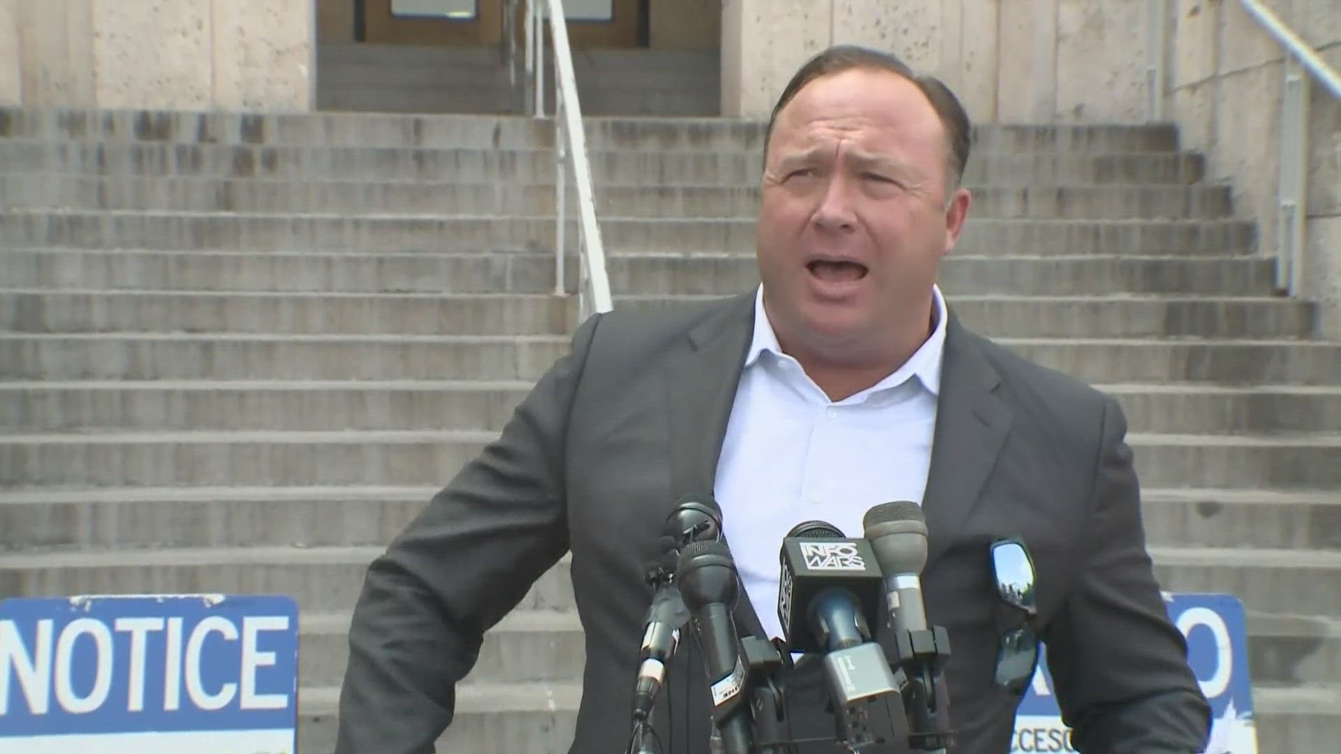 Alex Jones offers Sandy Hook families at least $55 million | ksdk.com