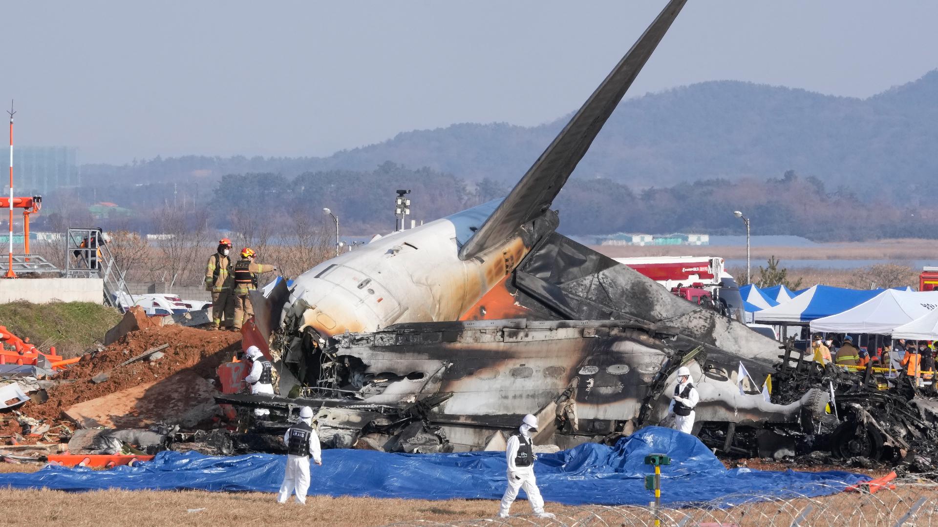 South Korea plane crash: Death toll raises to 179 after landing gear ...