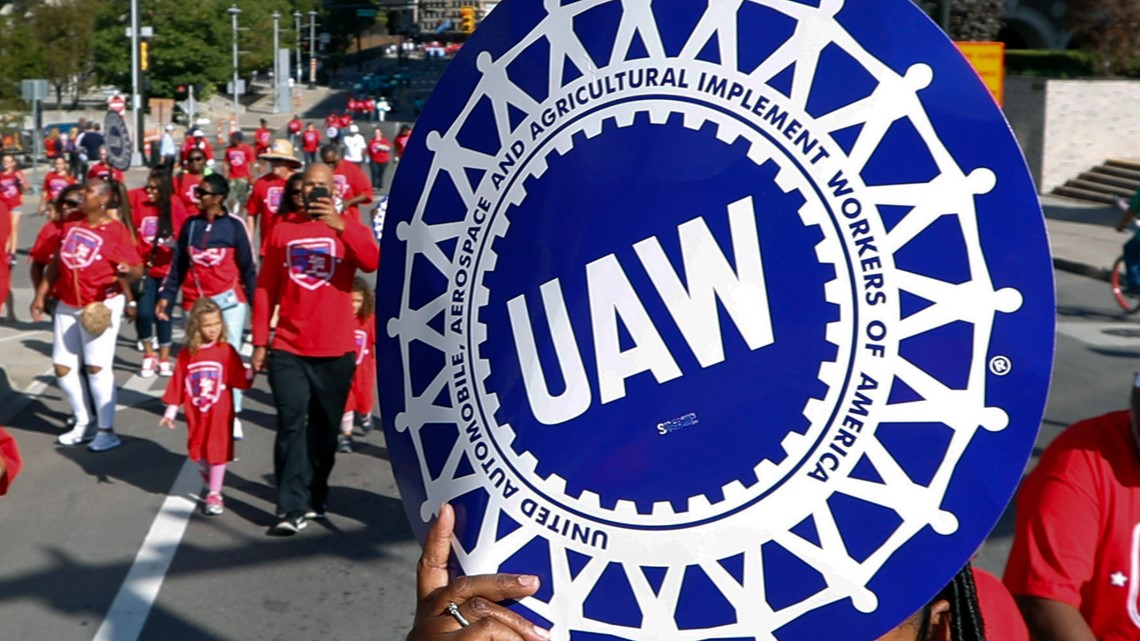 UAW vote on tentative contract with GM too close to call | ksdk.com