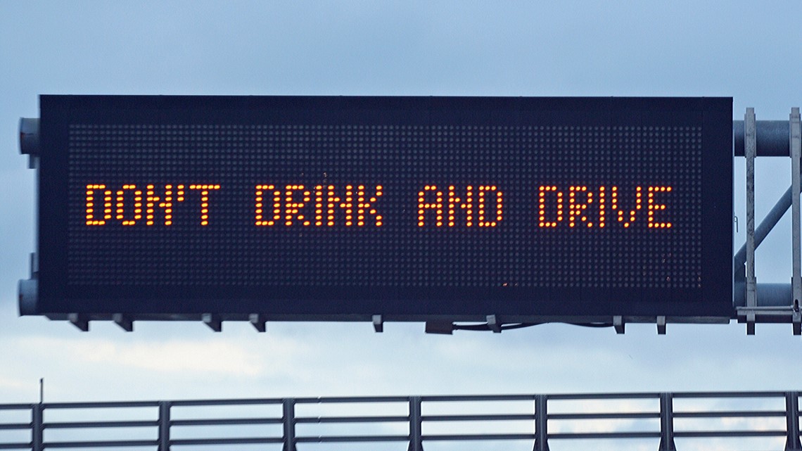 Digital highway signs could be more distracting than helpful | ksdk.com